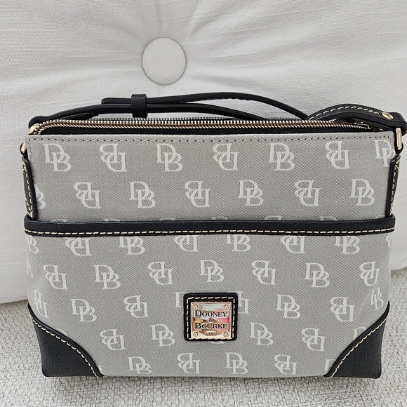 Dooney & Bourke | Bags | Dooney Bourke Logo Patterned Gray And Black ...